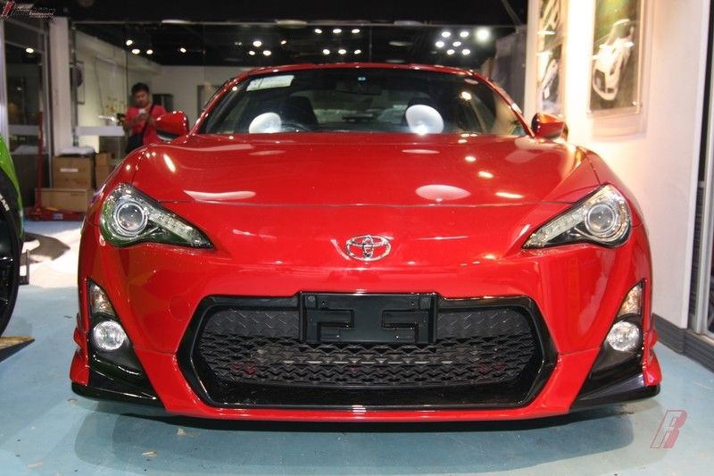 Toyota 2012-16 86 ZN6 TR style body kit - Faithful Rainbow